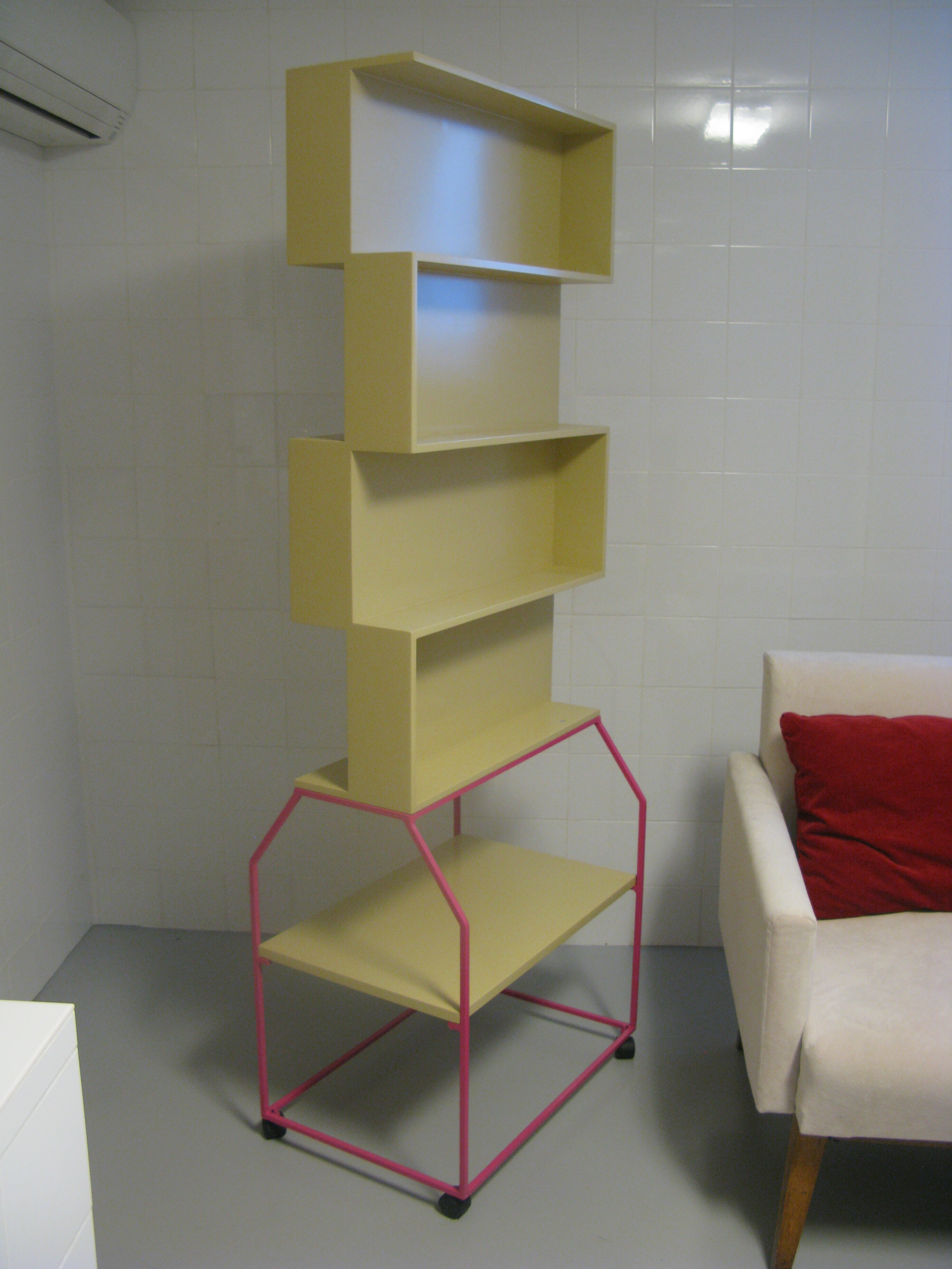 Double face ZIG ZAG Product Display - Architizer