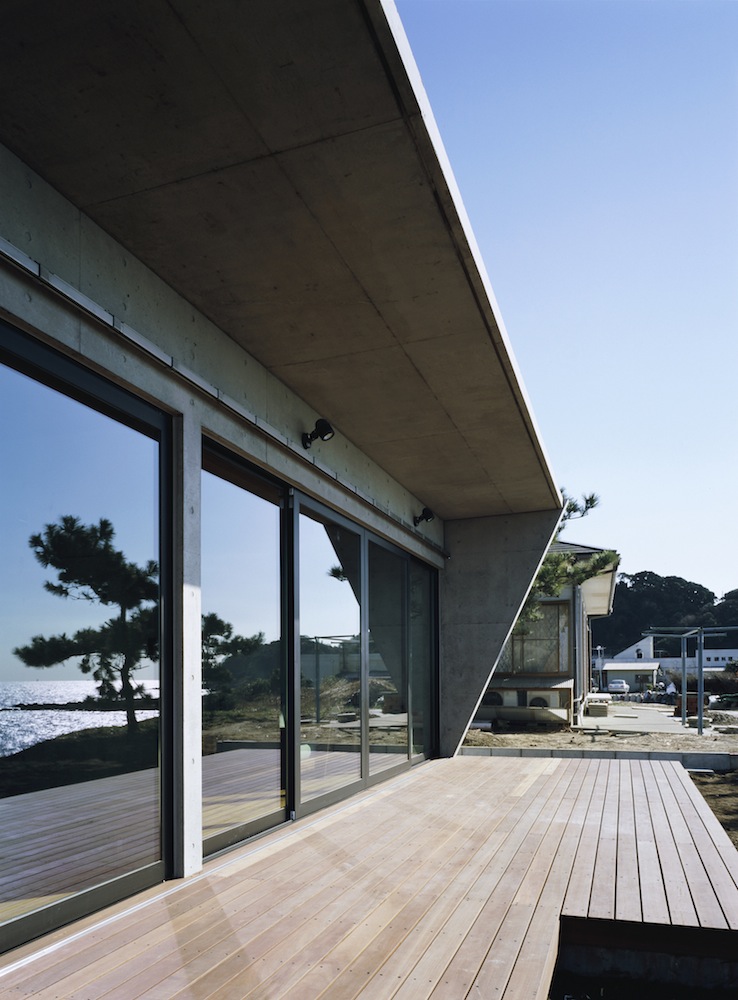 Slash House by Apollo Architects and Associates - Architizer