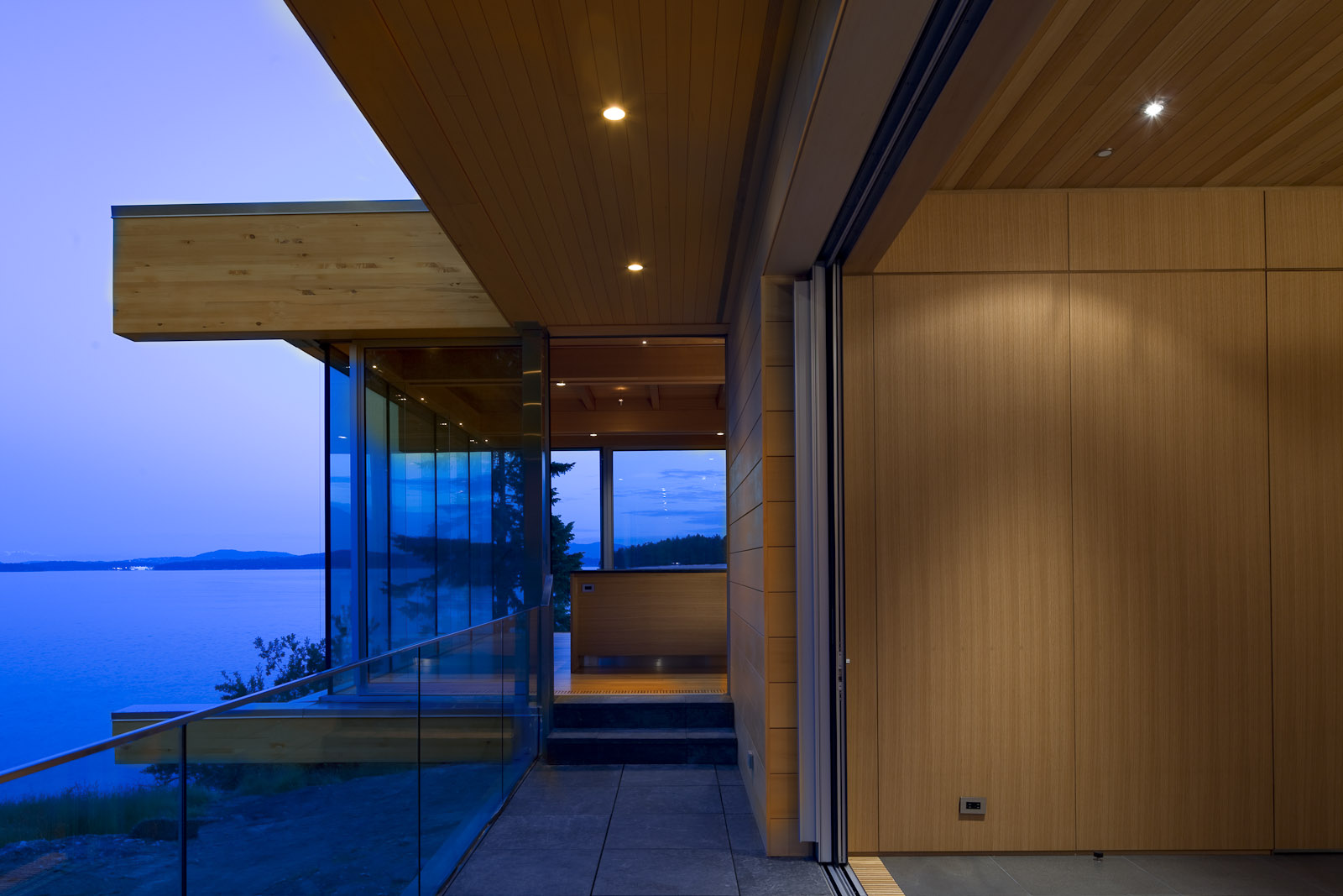 Idea 628494: Gulf Islands Residence by RUFproject - Architizer