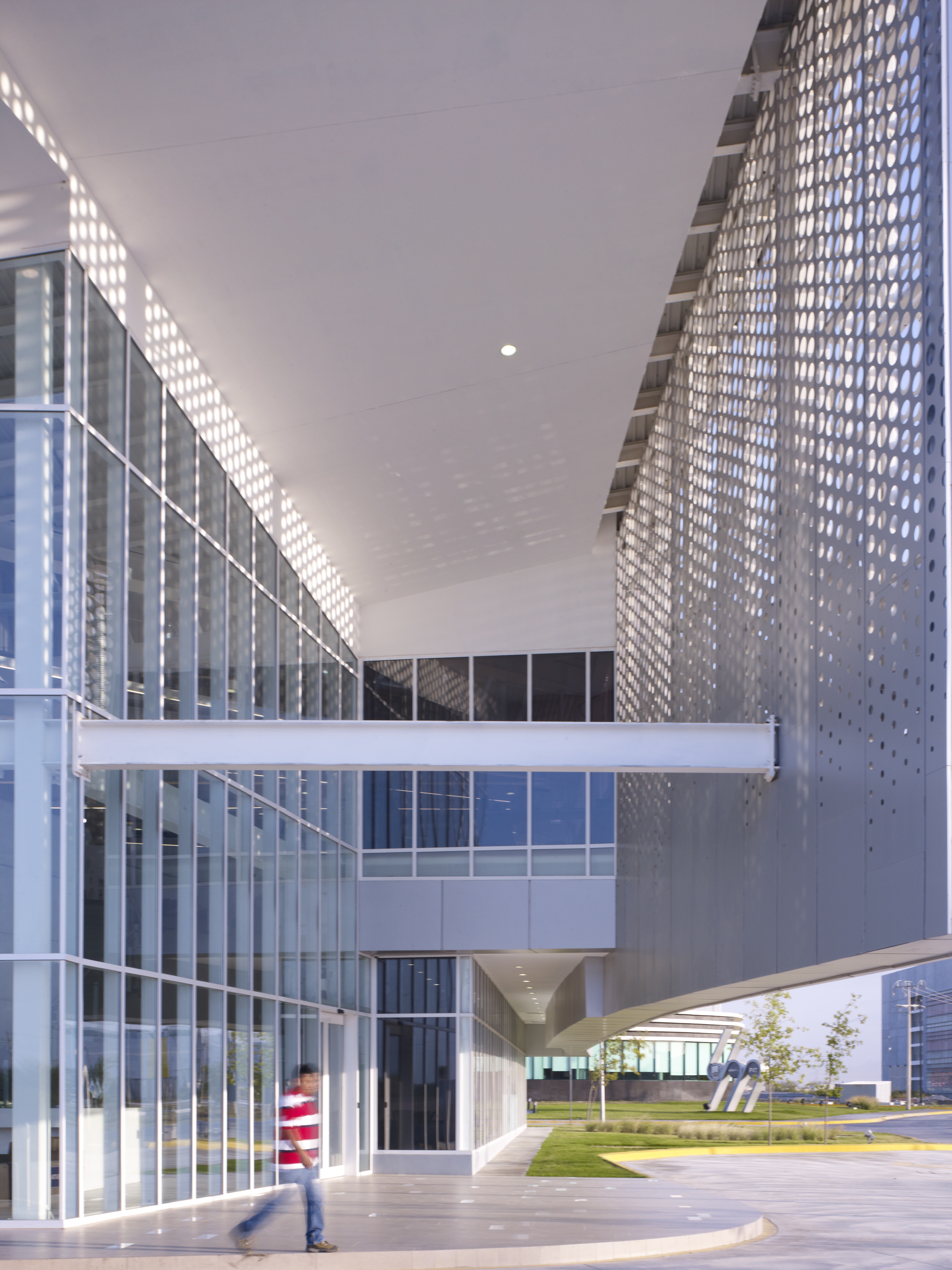 New Center for Manufacturing Innovation by Brooks + Scarpa Architects ...