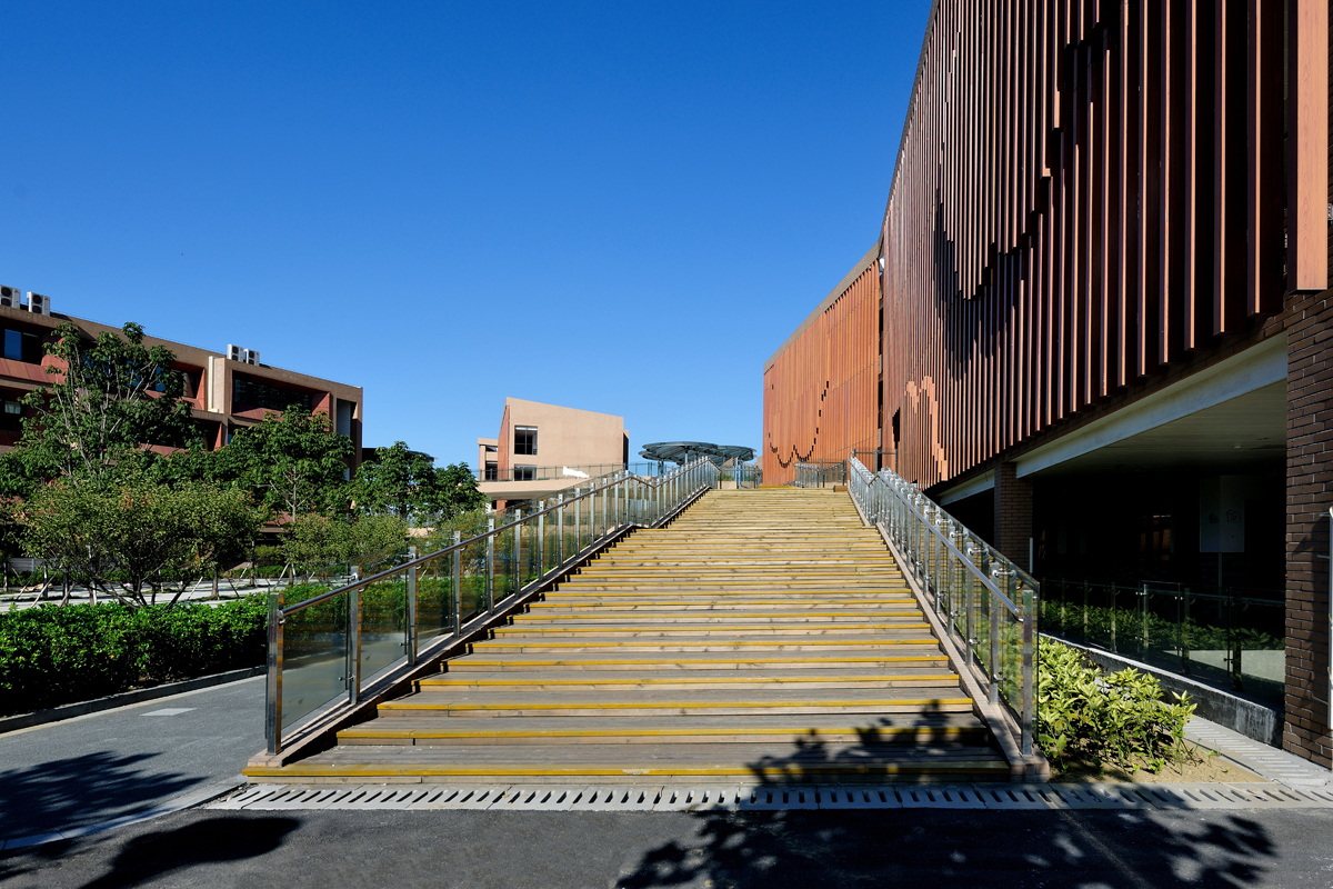 Taihu New Town Primary School by MINAX - Architizer