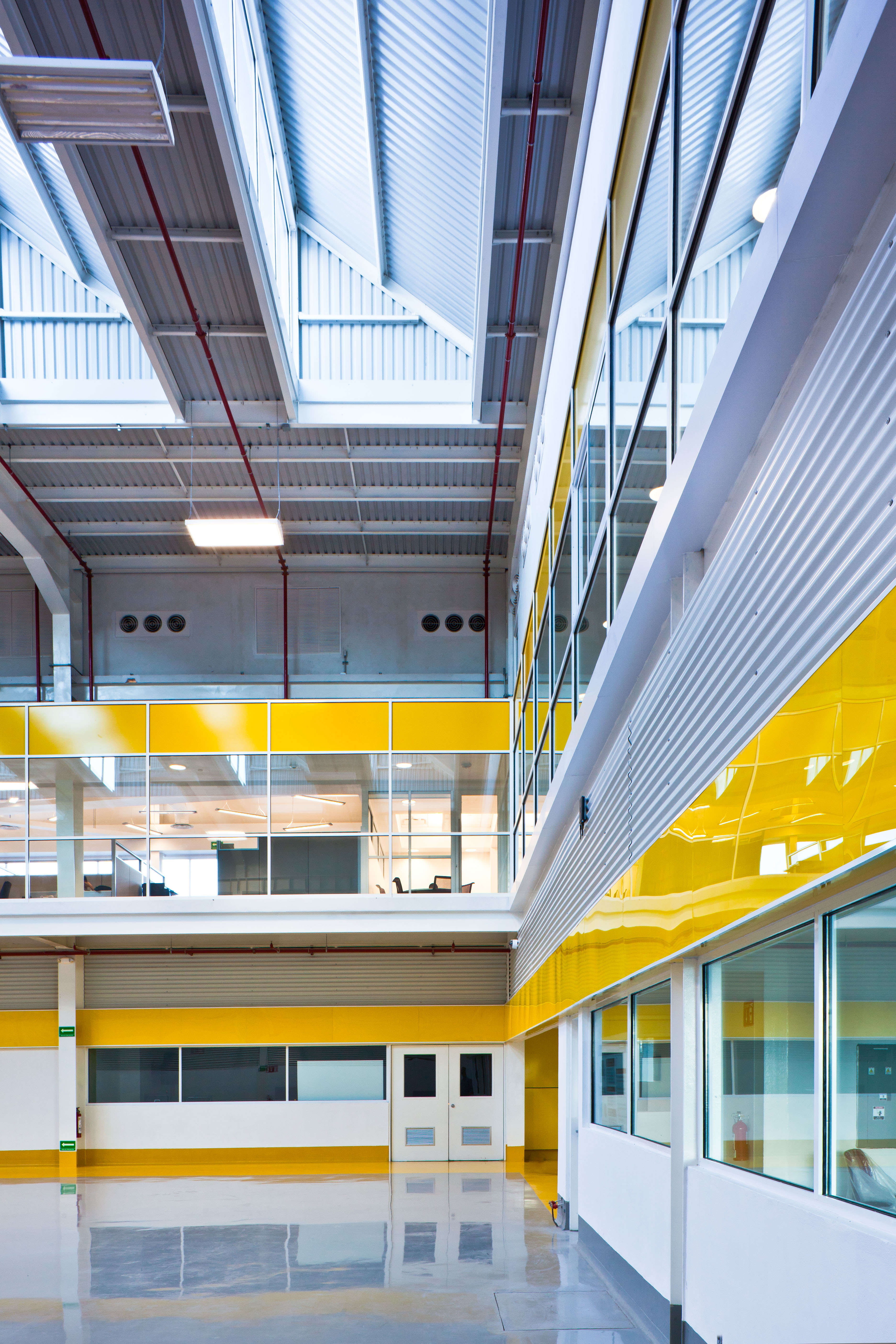 XIGNUX Technology Centers by Arq. Bernardo Hinojosa / Arquiplan ...