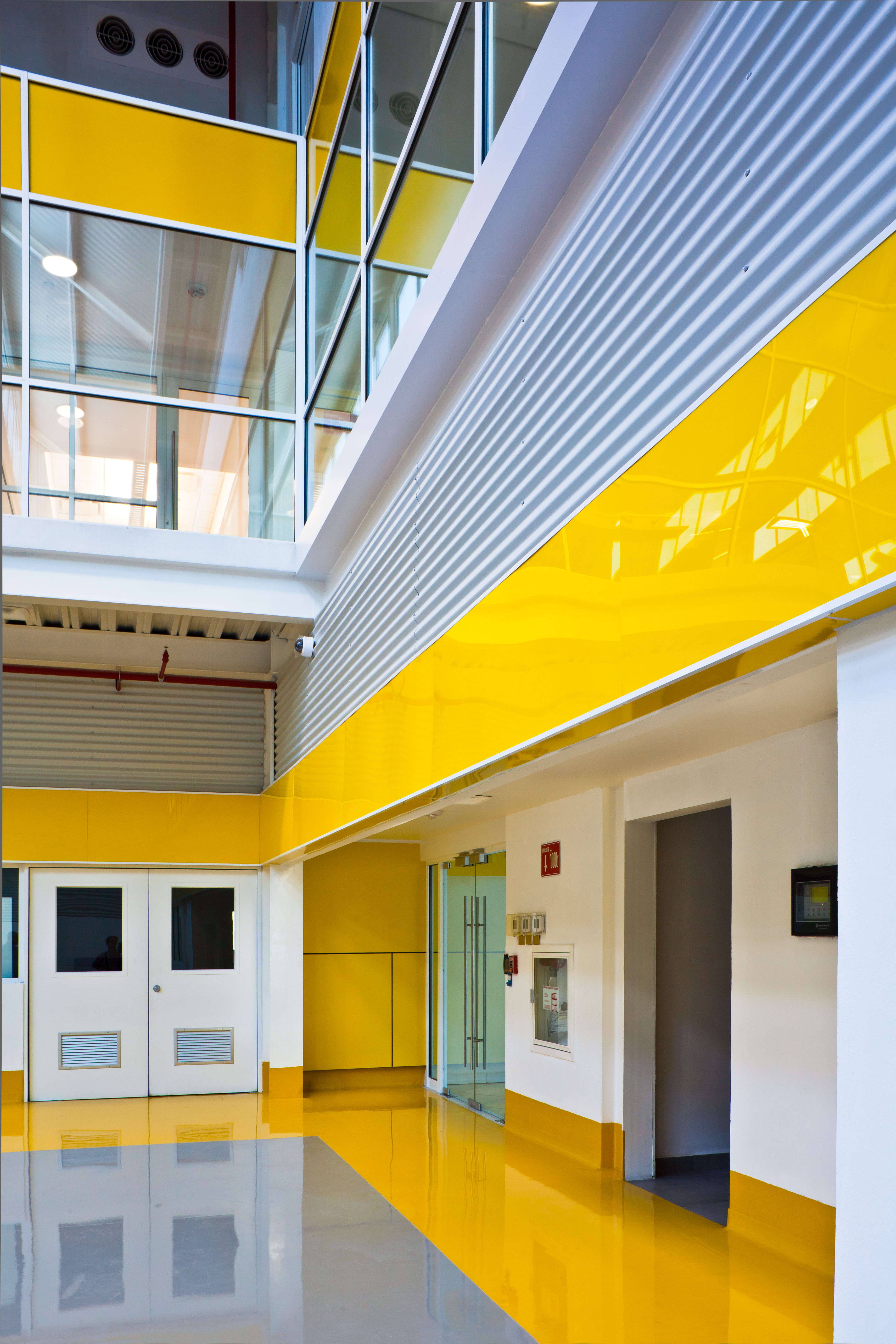 XIGNUX Technology Centers by Arq. Bernardo Hinojosa / Arquiplan ...