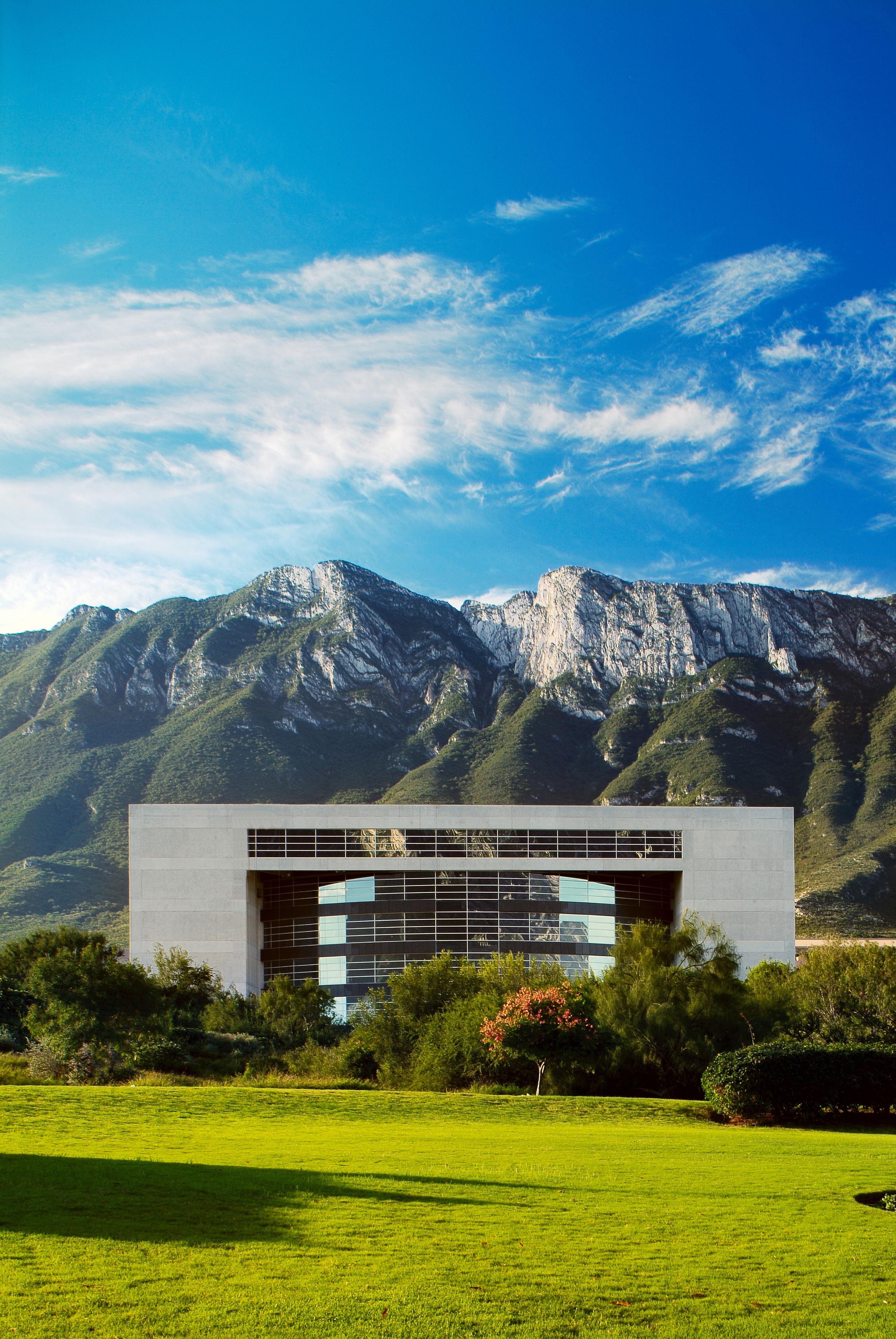 Universidad de Monterrey's Rectory - Architizer