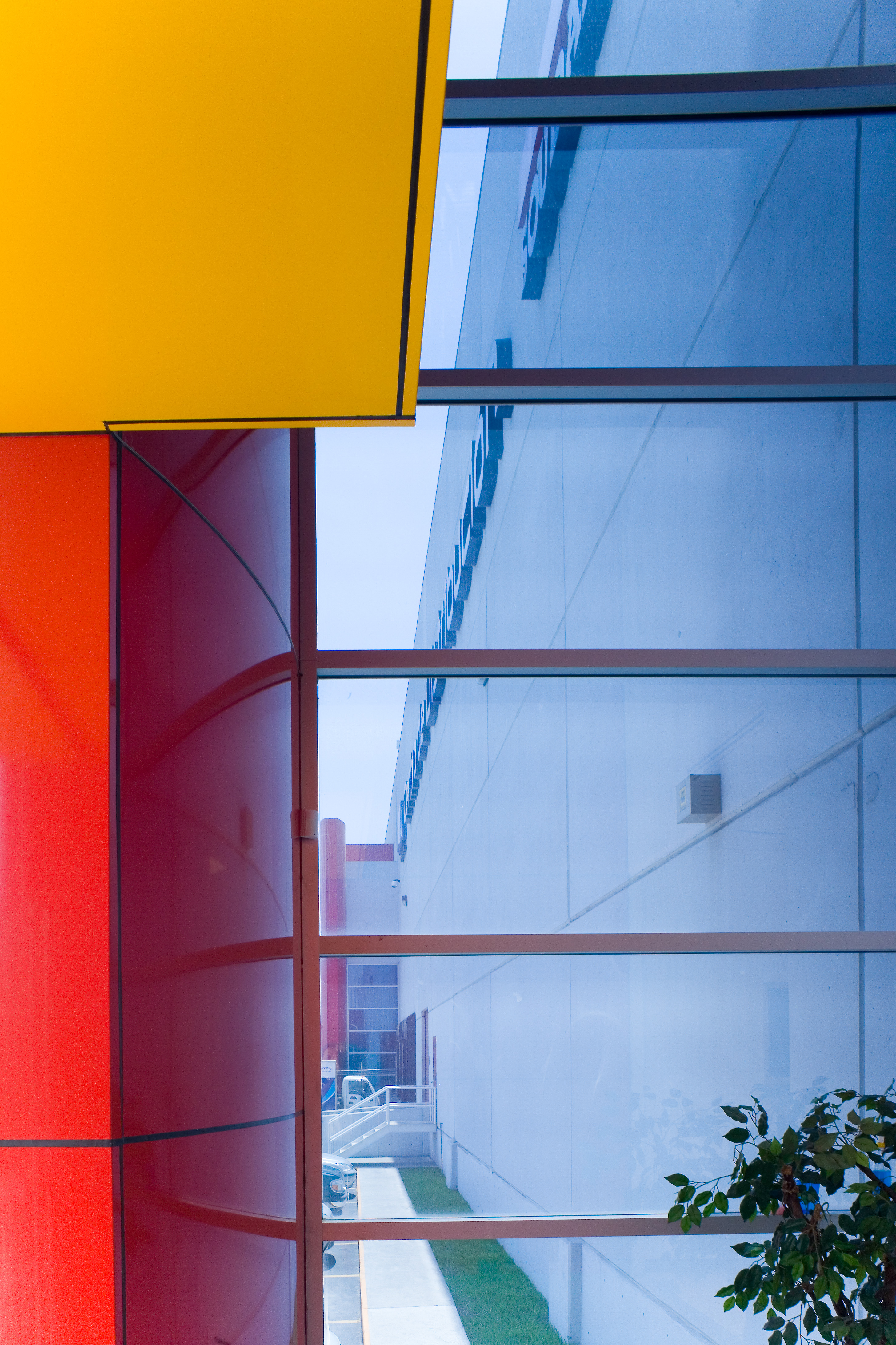 STIVA by Arq. Bernardo Hinojosa / Arquiplan - Architizer