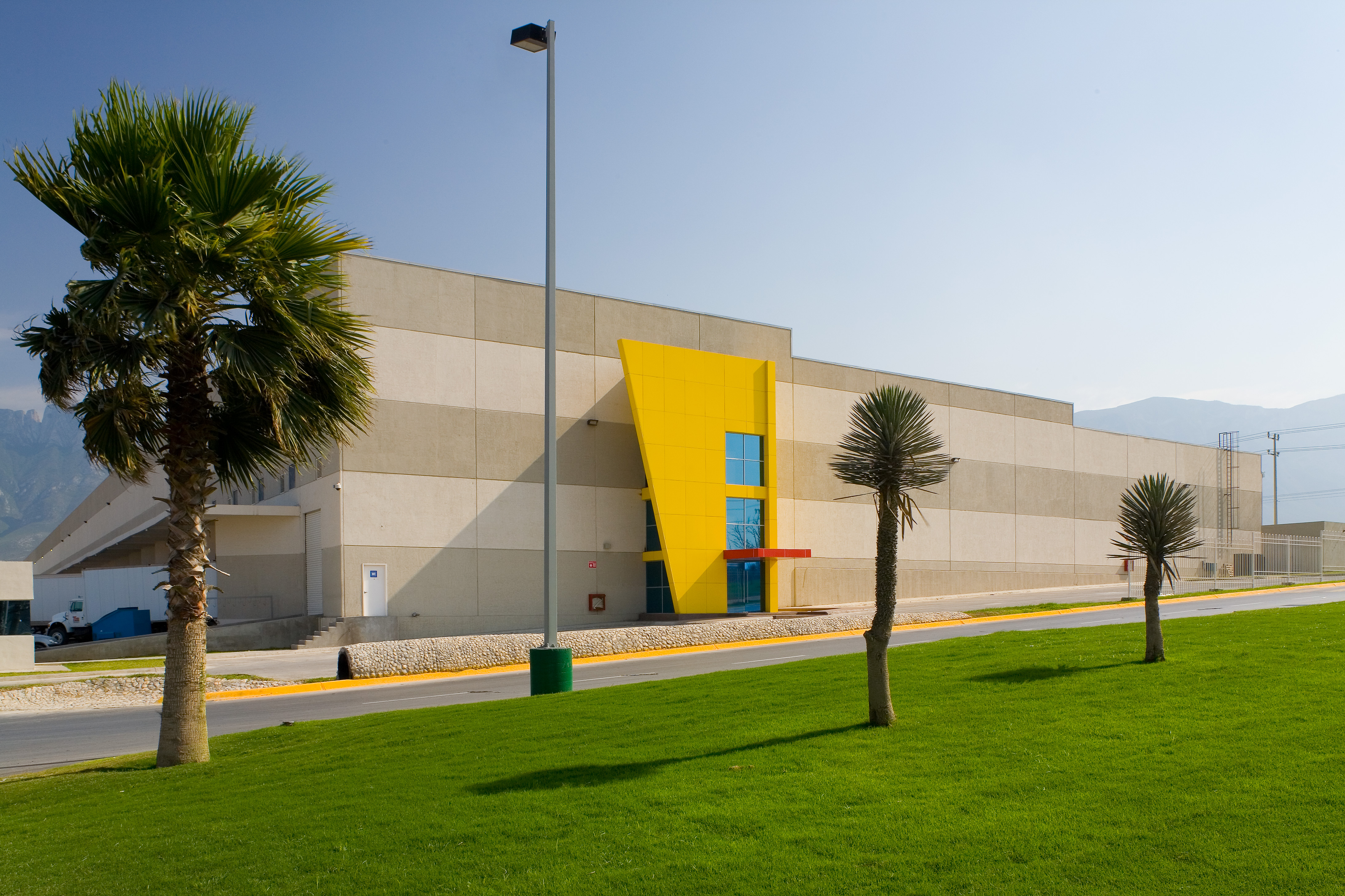 STIVA by Arq. Bernardo Hinojosa / Arquiplan - Architizer