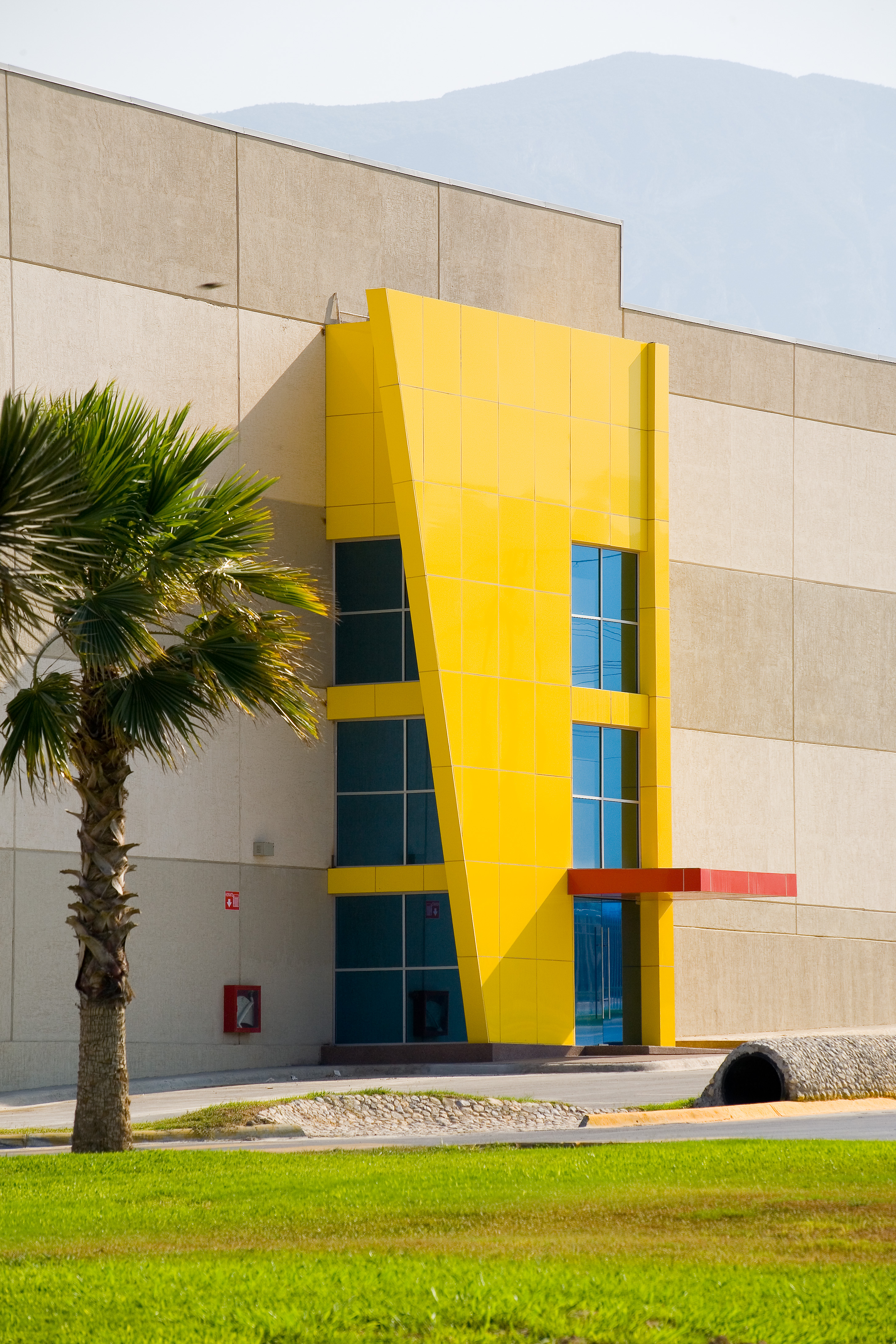 STIVA by Arq. Bernardo Hinojosa / Arquiplan - Architizer