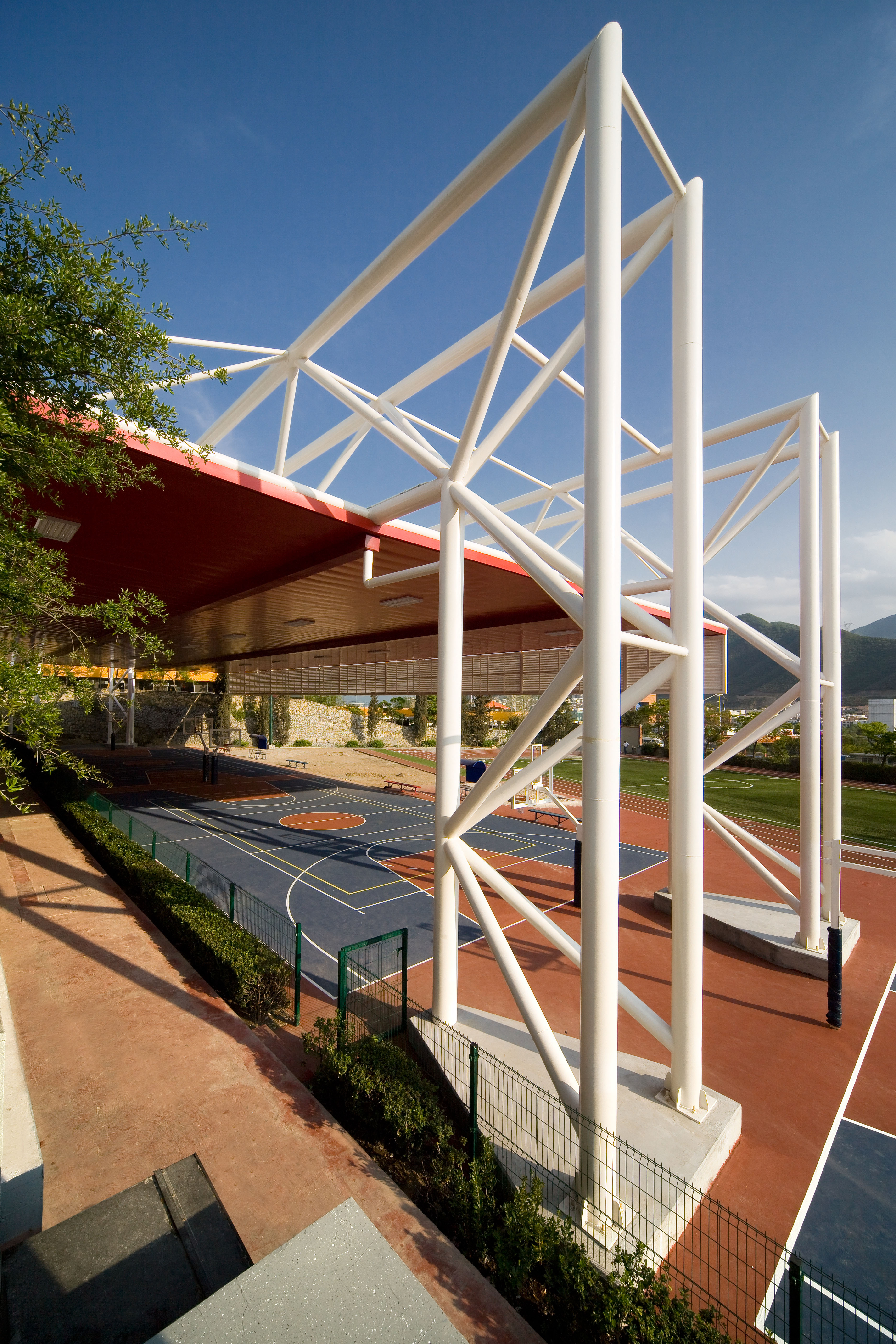 Liceo de Monterrey (Girls School) Recreative Area by Arq. Bernardo ...