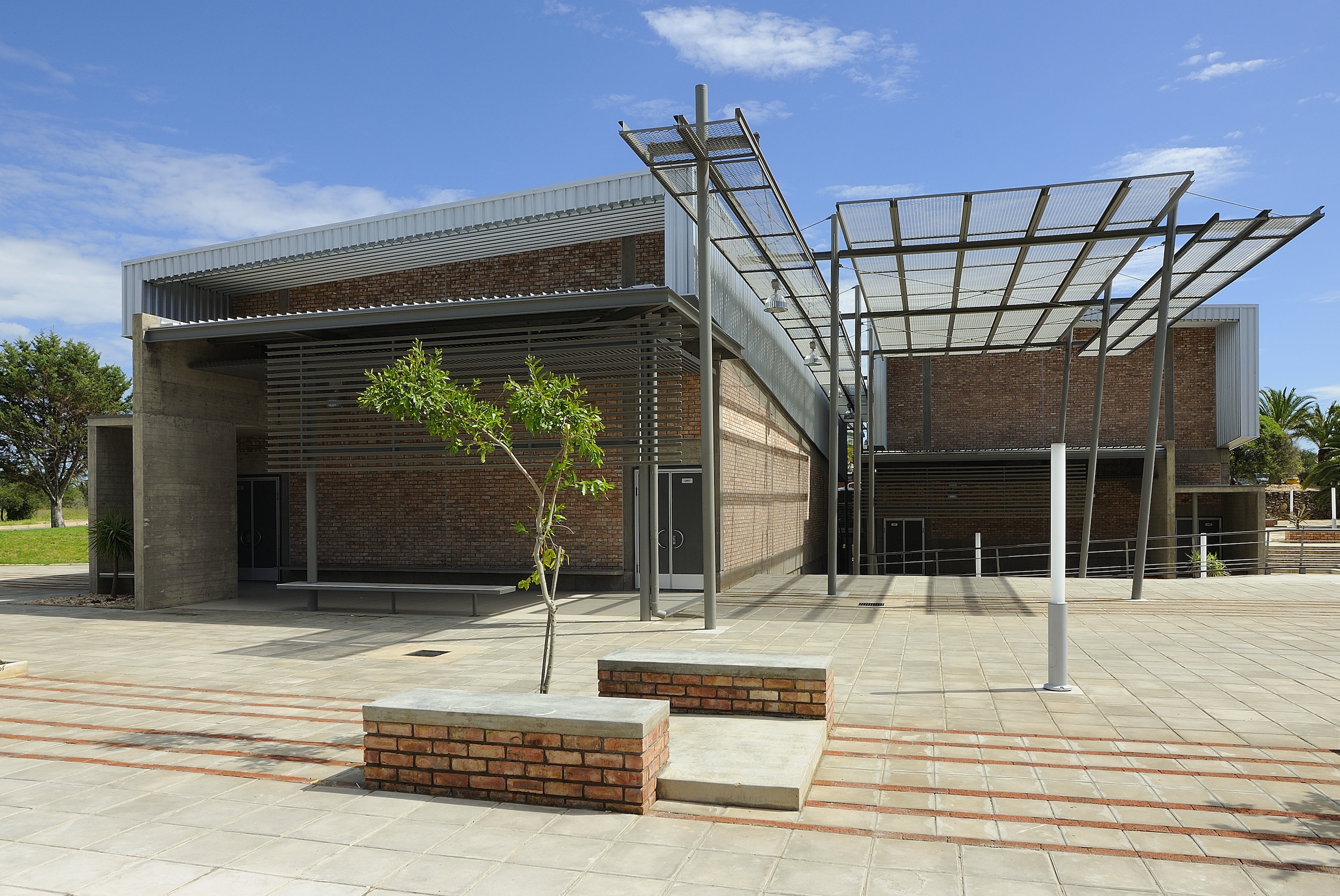 New Lecture Halls for the University of Namibia by Jaco Wasserfall ...