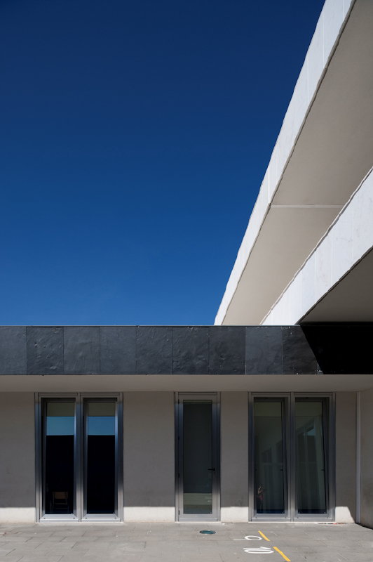 School Center Paredes Alenquer by Andre Espinho Arquitectura - Architizer