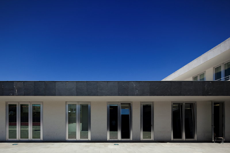 School Center Paredes Alenquer by Andre Espinho Arquitectura - Architizer