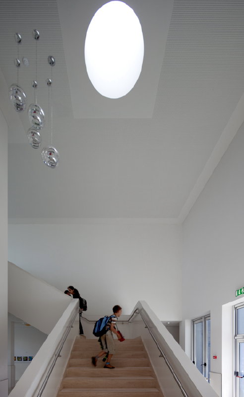 School Center Paredes Alenquer by Andre Espinho Arquitectura - Architizer