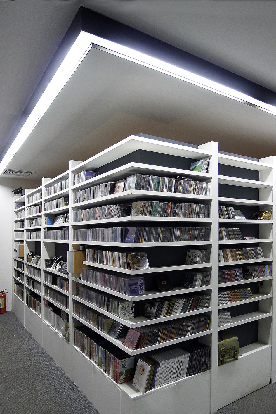 "Ketab-e-Dastan" Bookstore by ExArchitecture - Architizer