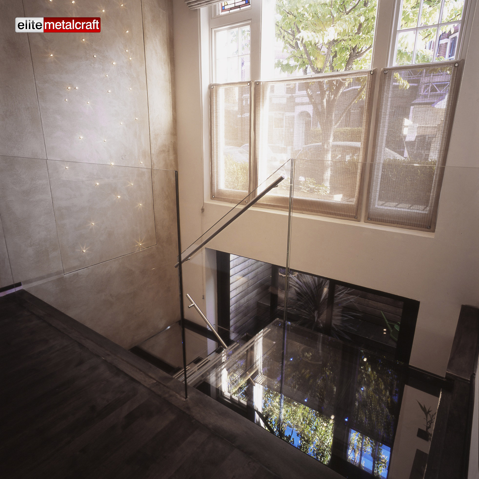 Idea 653669: Perymead Straight Glass Acrylic Staircase, Toughened ...