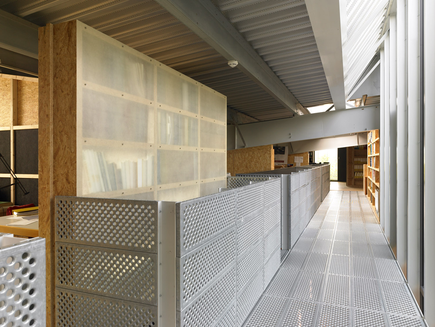 Newteam Office Building BMBT by STDM architects & urban planners ...