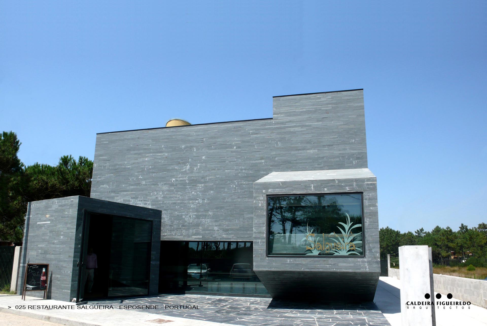 Salgueira Restaurant by Caldeira Figueiredo Architects - Architizer