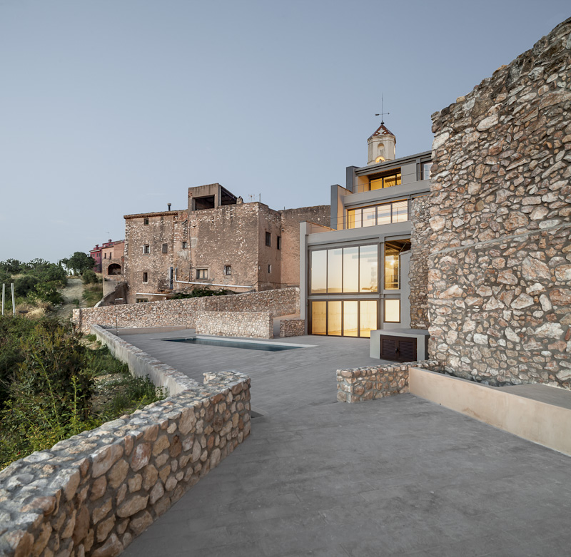 M HOUSE by MDBA - Architizer
