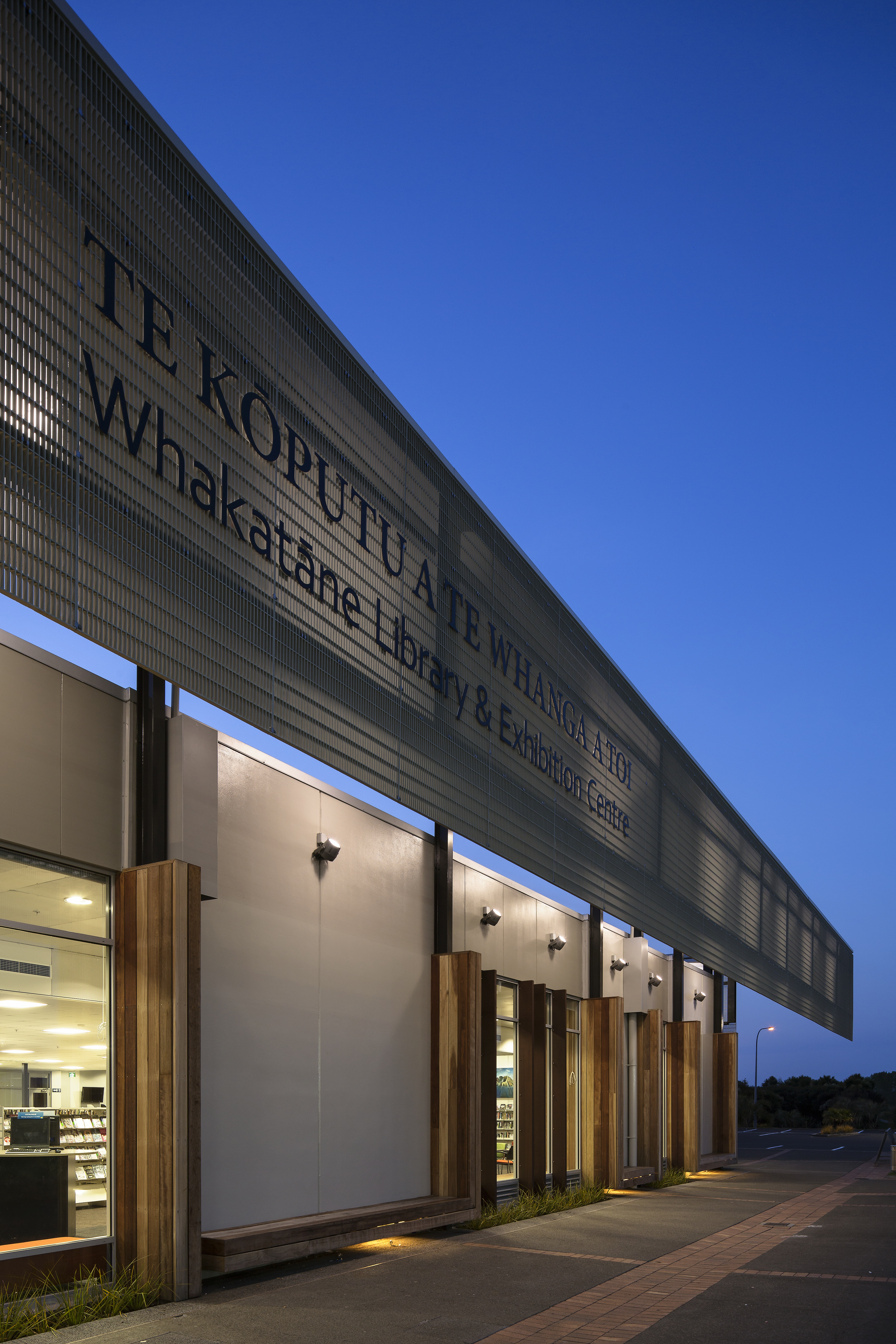 Te Koputu a te Whanga a Toi : Whakatane Library & Exhibition Centre by ...