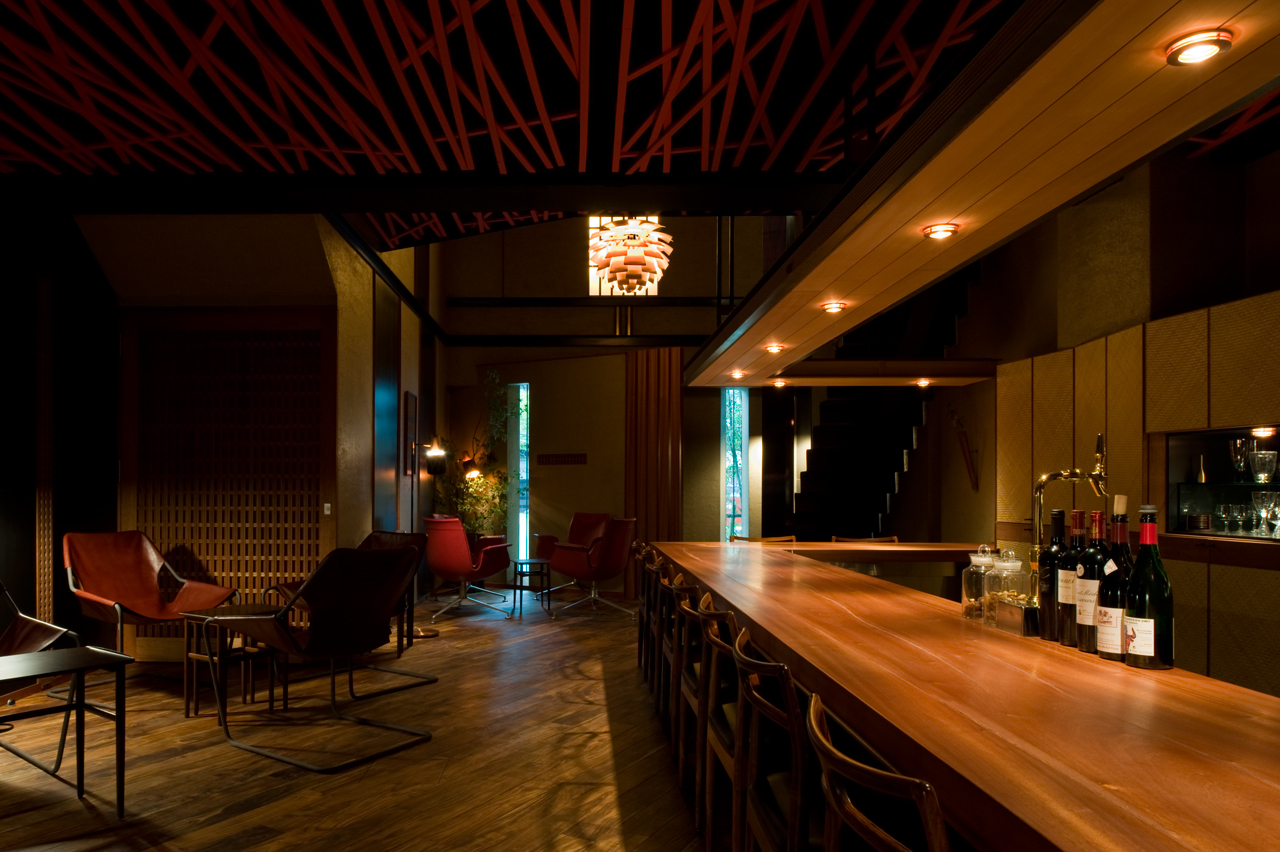 Bar Ugle by Schri Kakinuma - Architizer