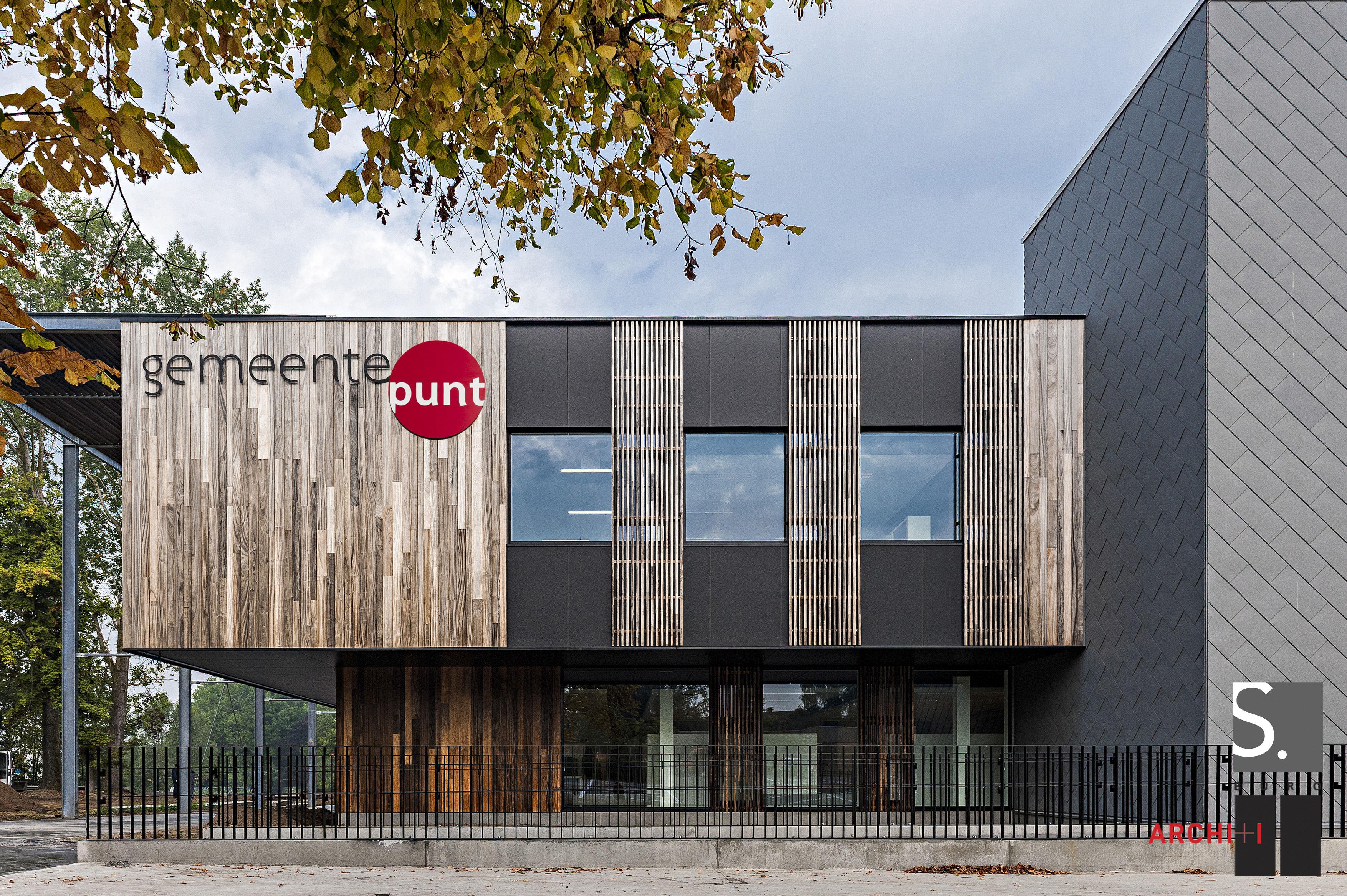 Bekaert Office Building by B2Ai architects, Sileghem & Partners ...