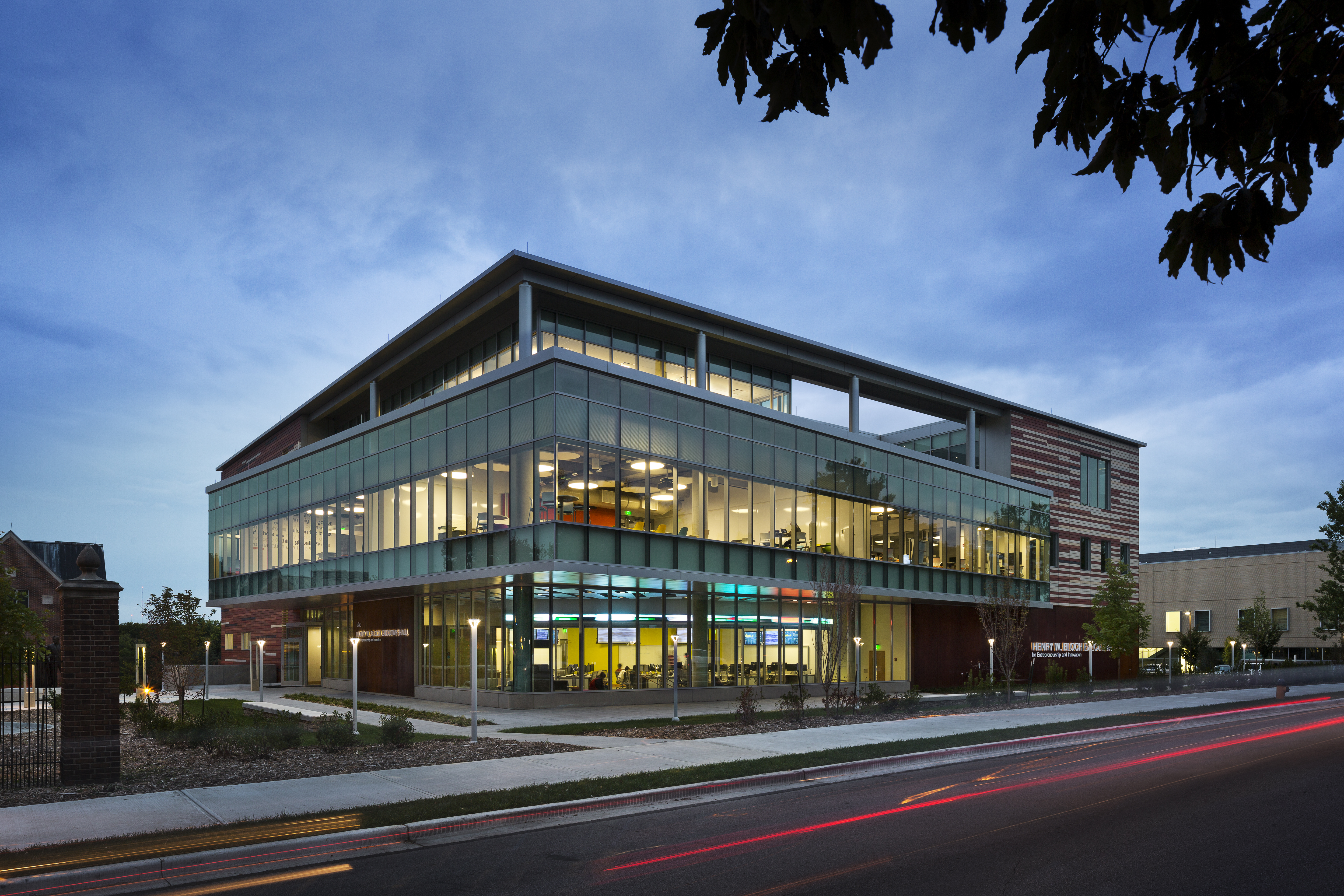 The Henry W. Bloch Executive Hall for Entrepreneurship and Innovation ...