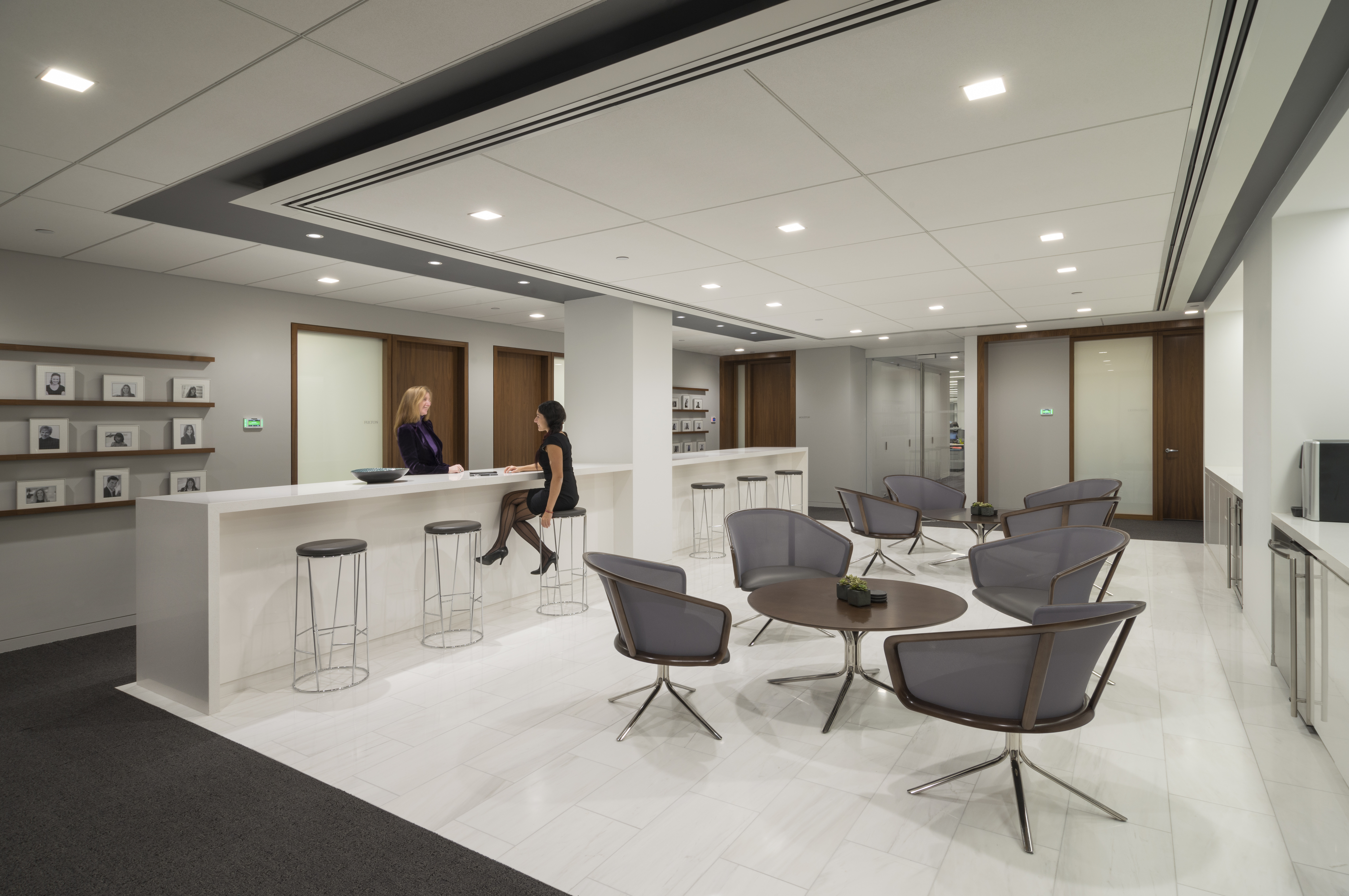 The Brunswick Group by Ted Moudis Associates - Architizer