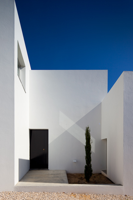 3 houses in Meco - Architizer