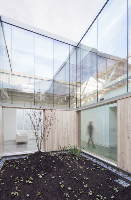 Bowstring Truss House by WORKS Architecture - Architizer
