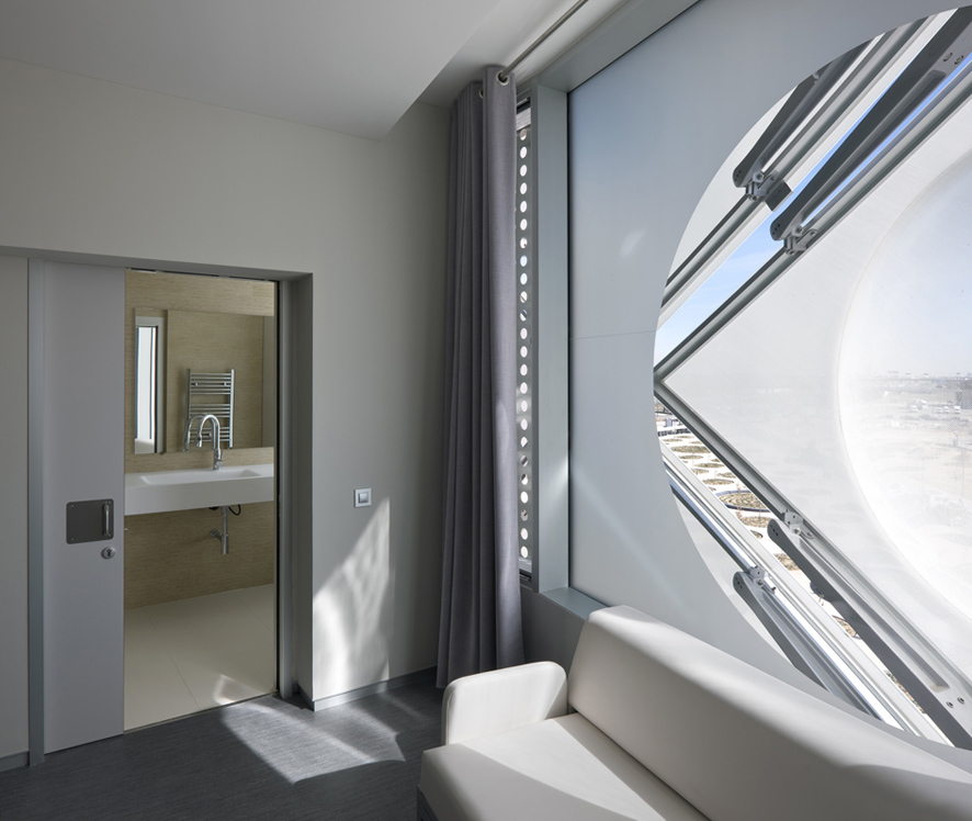 Rey Juan Carlos Hospital by Rafael de la Hoz Arquitectos - Architizer