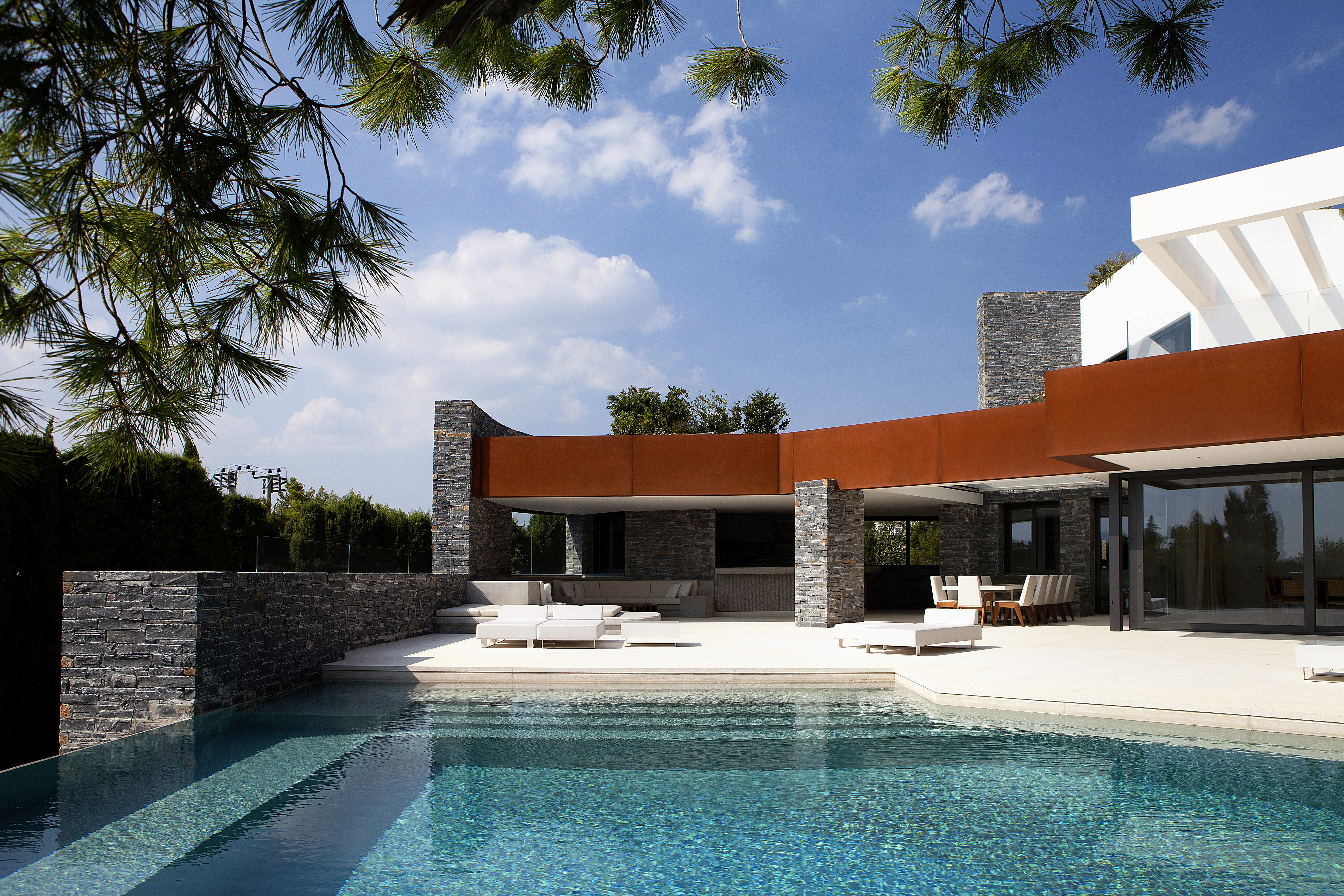 Dunmow house by BC STUDIO ARCHITECTS- JAVIER BARBA - Architizer