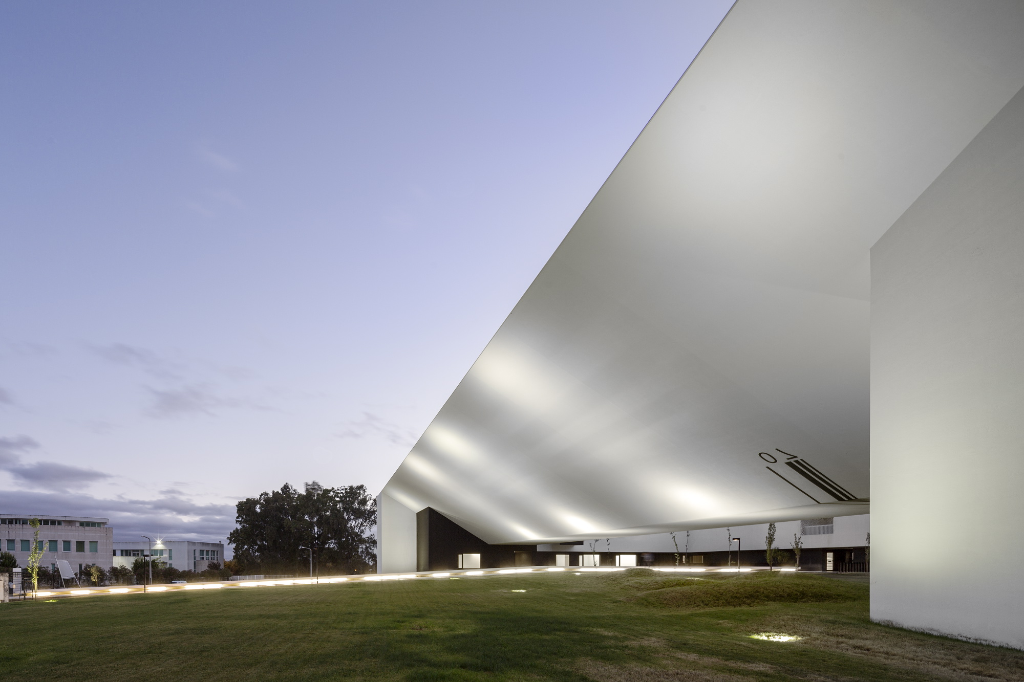 STM . School of Technology and Management by M.AR Nuno Montenegro ...