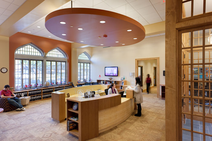 Carole Weinstein International Center, University of Richmond by Glave ...