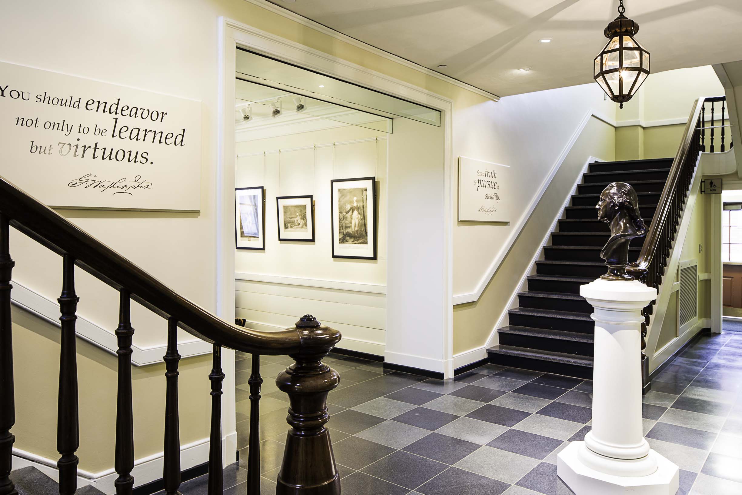 Washington Hall of the Historic Colonnade, Washington and Lee ...