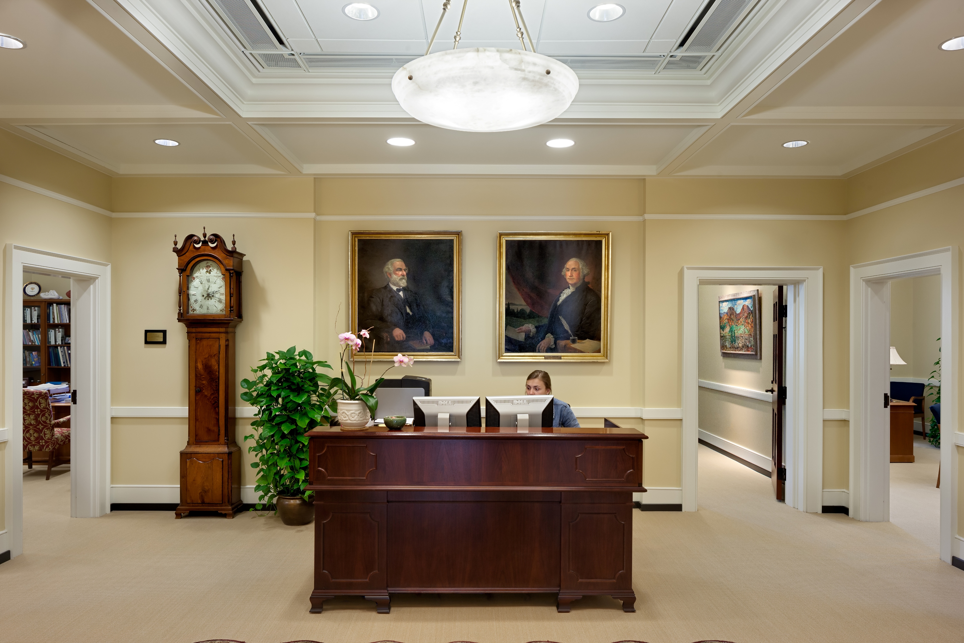 Washington Hall of the Historic Colonnade, Washington and Lee ...