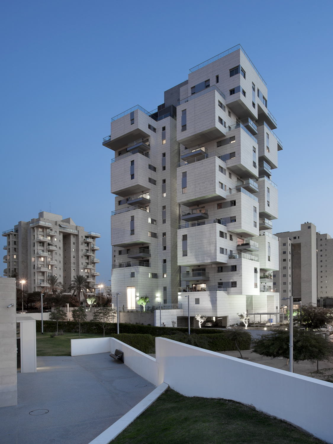 Z Design Building - Architizer