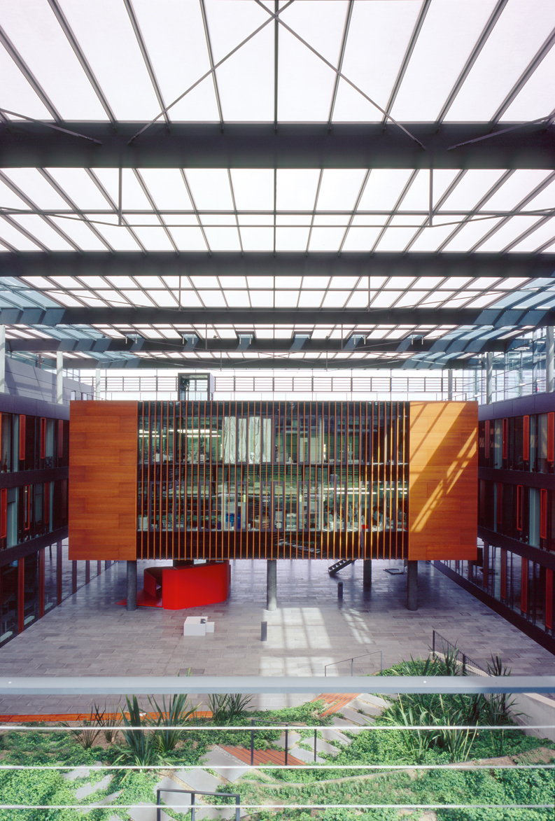 Biological institues of Dresden University of technology by Gerber ...