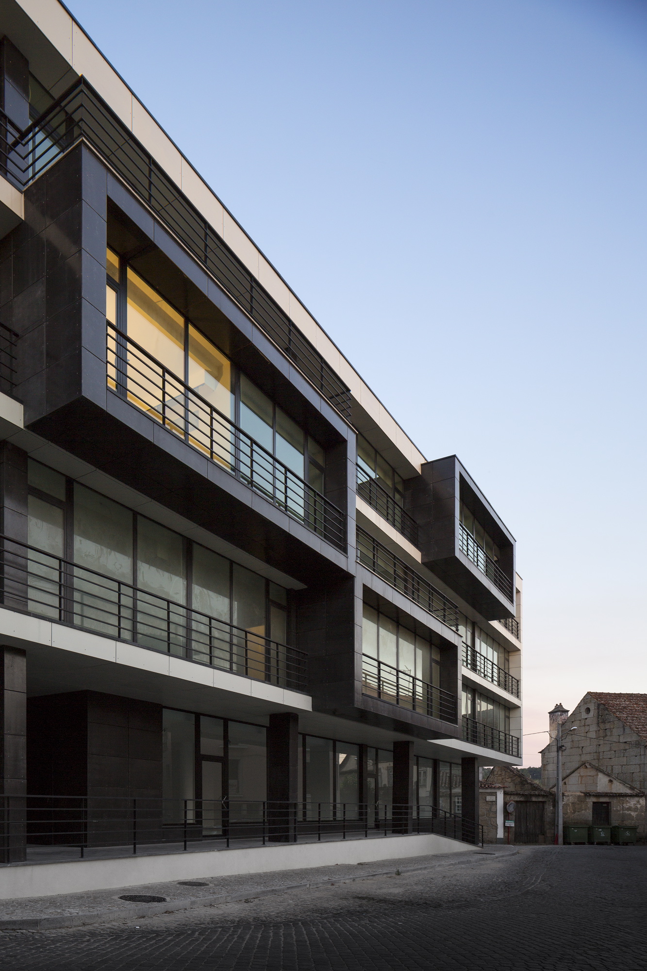 Collective Residential Building by Nuno Ladeiro Architecture & Design ...