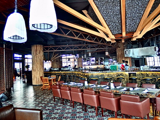 THE 7TH EXODUS LOUNGE, KUNINGAN CITY by Julio Architect & Partners ...