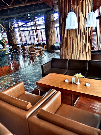 THE 7TH EXODUS LOUNGE, KUNINGAN CITY by Julio Architect & Partners ...