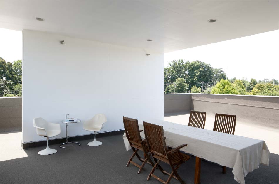 Idea 704283: Lightroom 2.0 by Lightroom Studio, LLC - Architizer