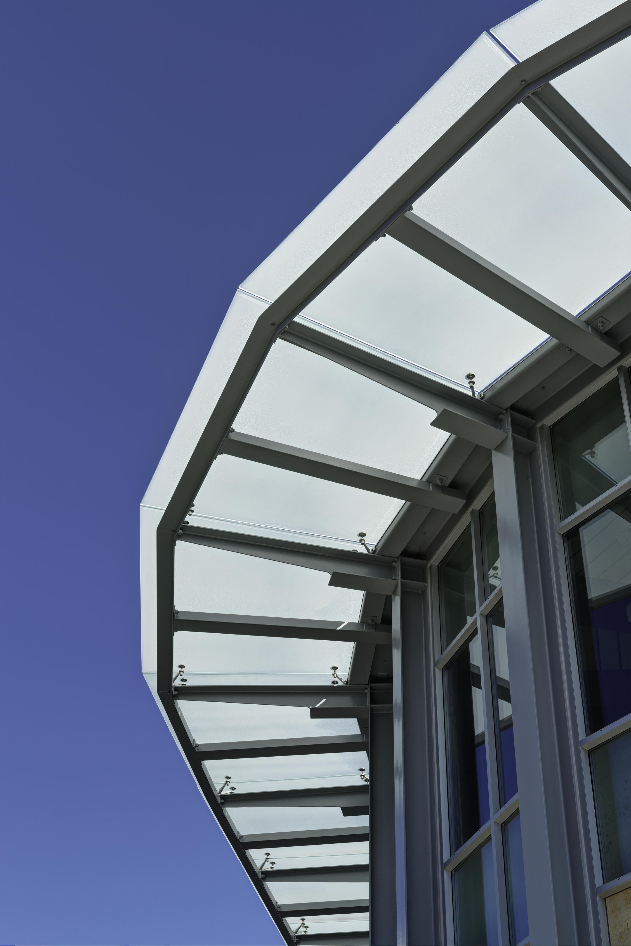 Michigan Memorial Phoenix Laboratory Addition & Renovation by Lord Aeck ...