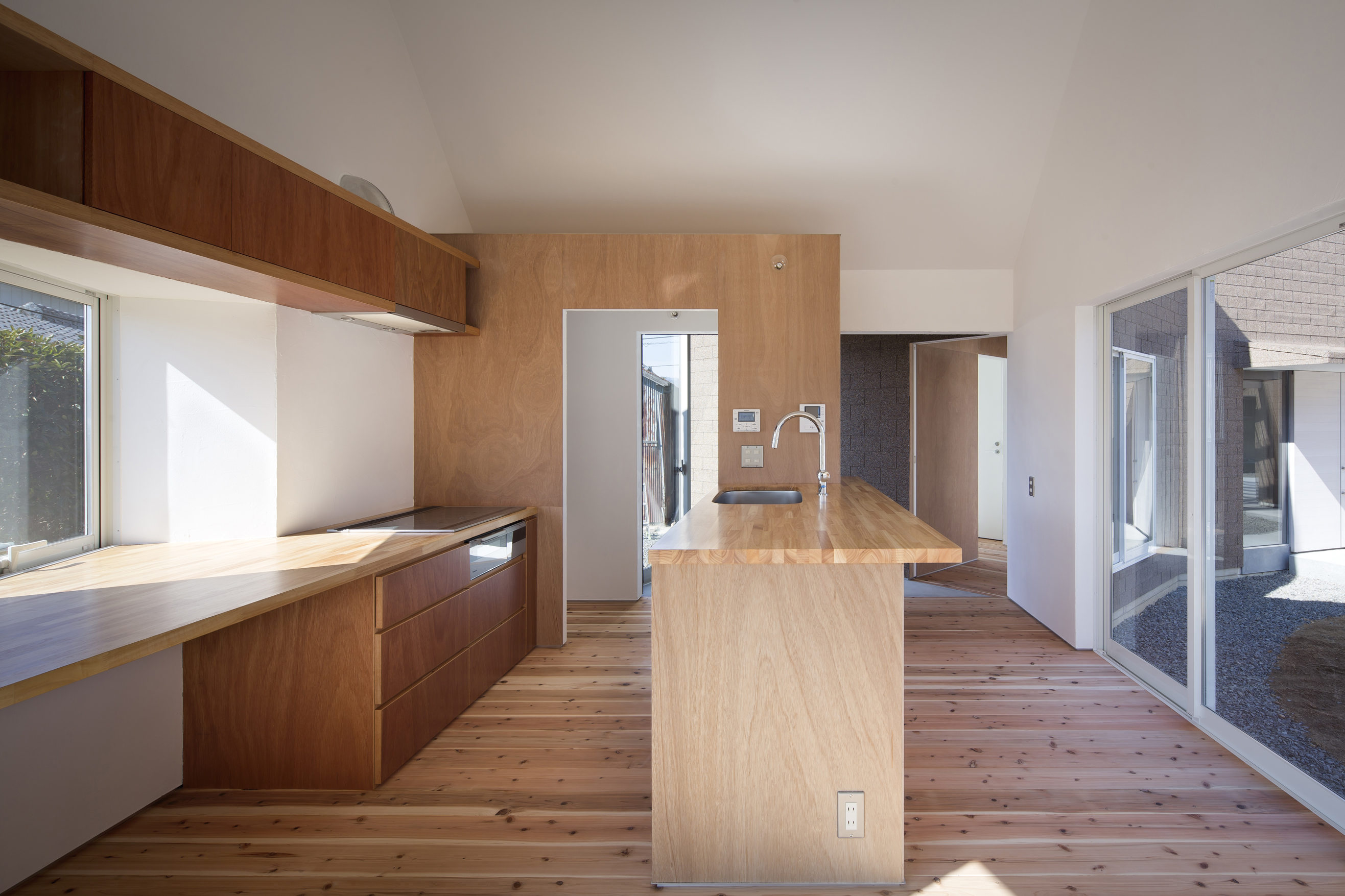 House in Awa-cho by CONTAINER DESIGN - Architizer