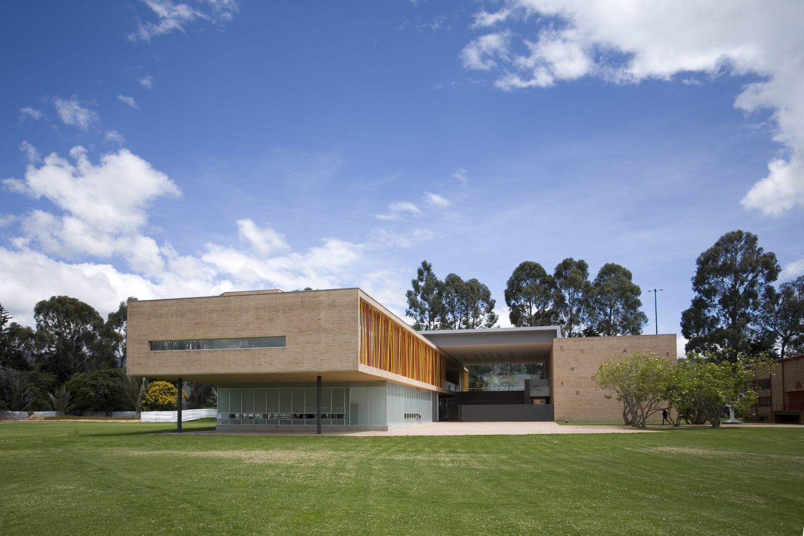 LOS NOGALES SCHOOL ARTS CENTER by DANIEL BONILLA ARQUITECTOS - Architizer