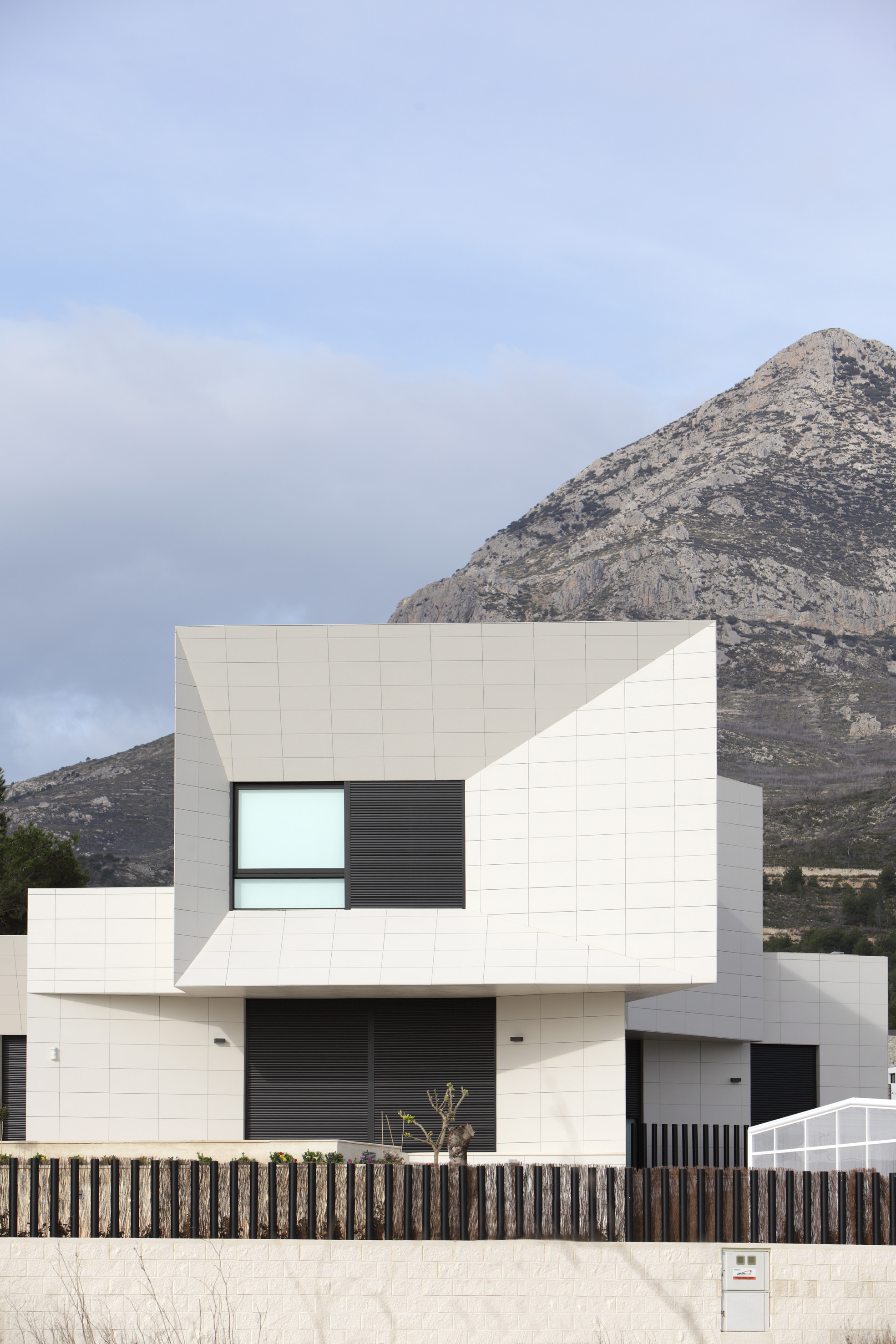 HOUSE JR by JAS Arquitectura - Architizer