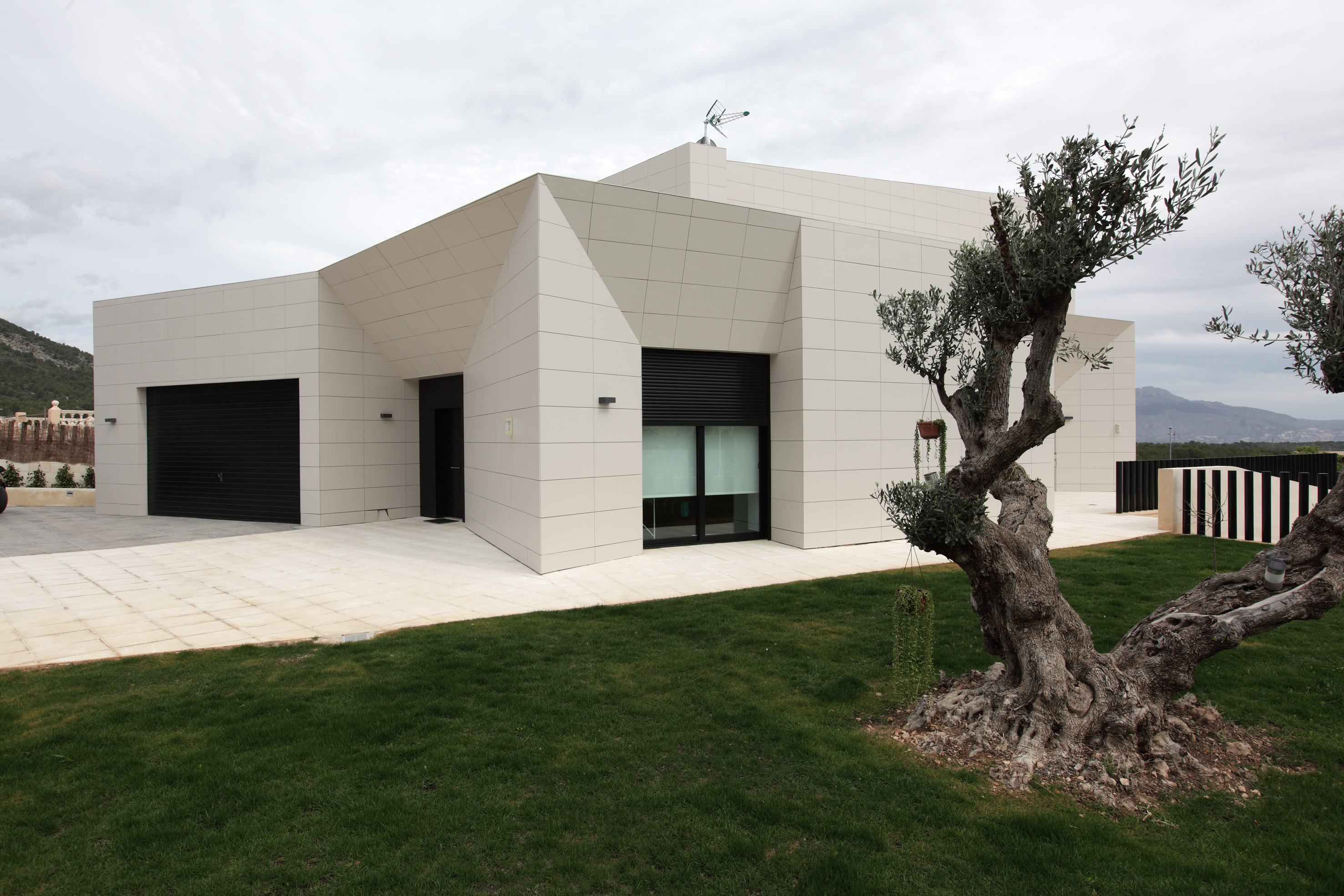 HOUSE JR by JAS Arquitectura - Architizer