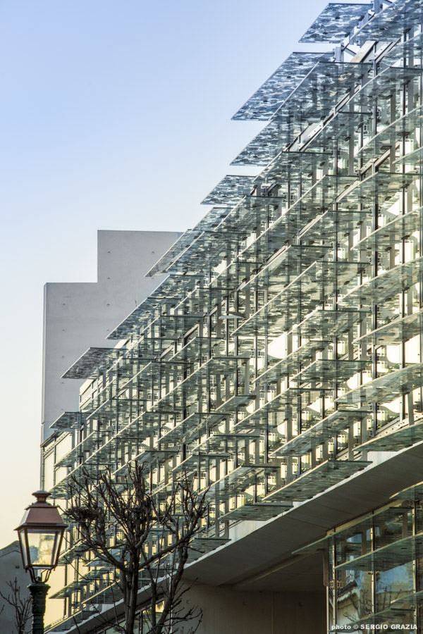 cultural center - printed glass wall by Richard + Schoeller Architectes ...