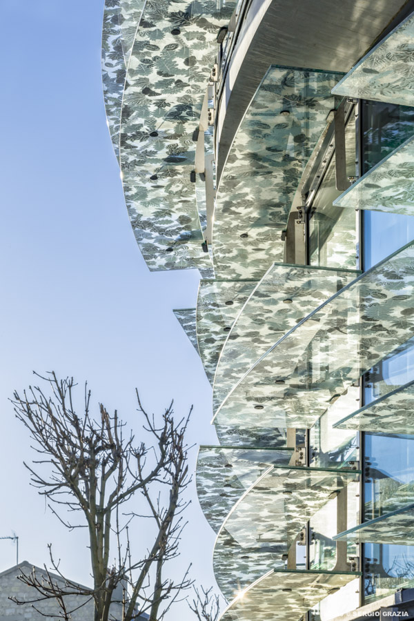 cultural center - printed glass wall by Richard + Schoeller Architectes ...