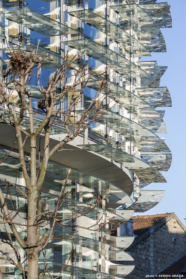 cultural center - printed glass wall by Richard + Schoeller Architectes ...