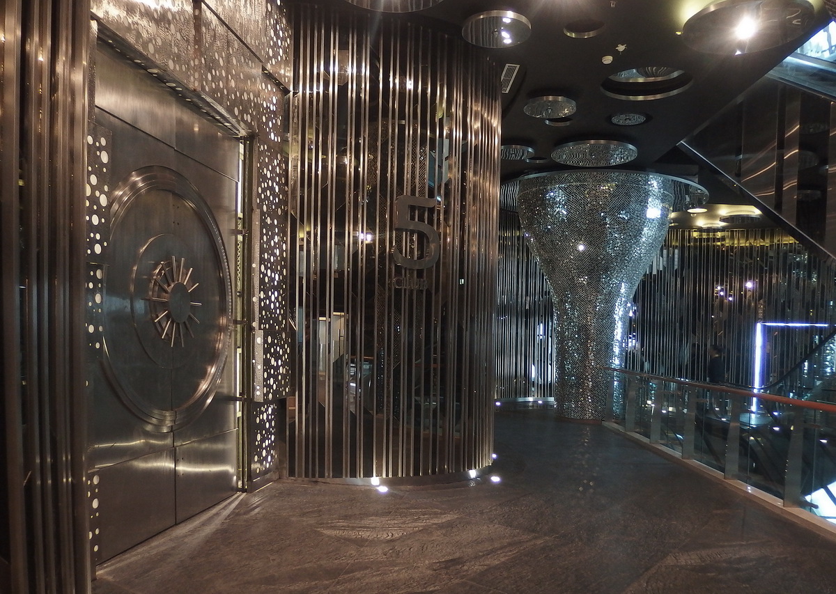 THE 5TH EXODUS CLUB by Julio Architect & Partners - Architizer