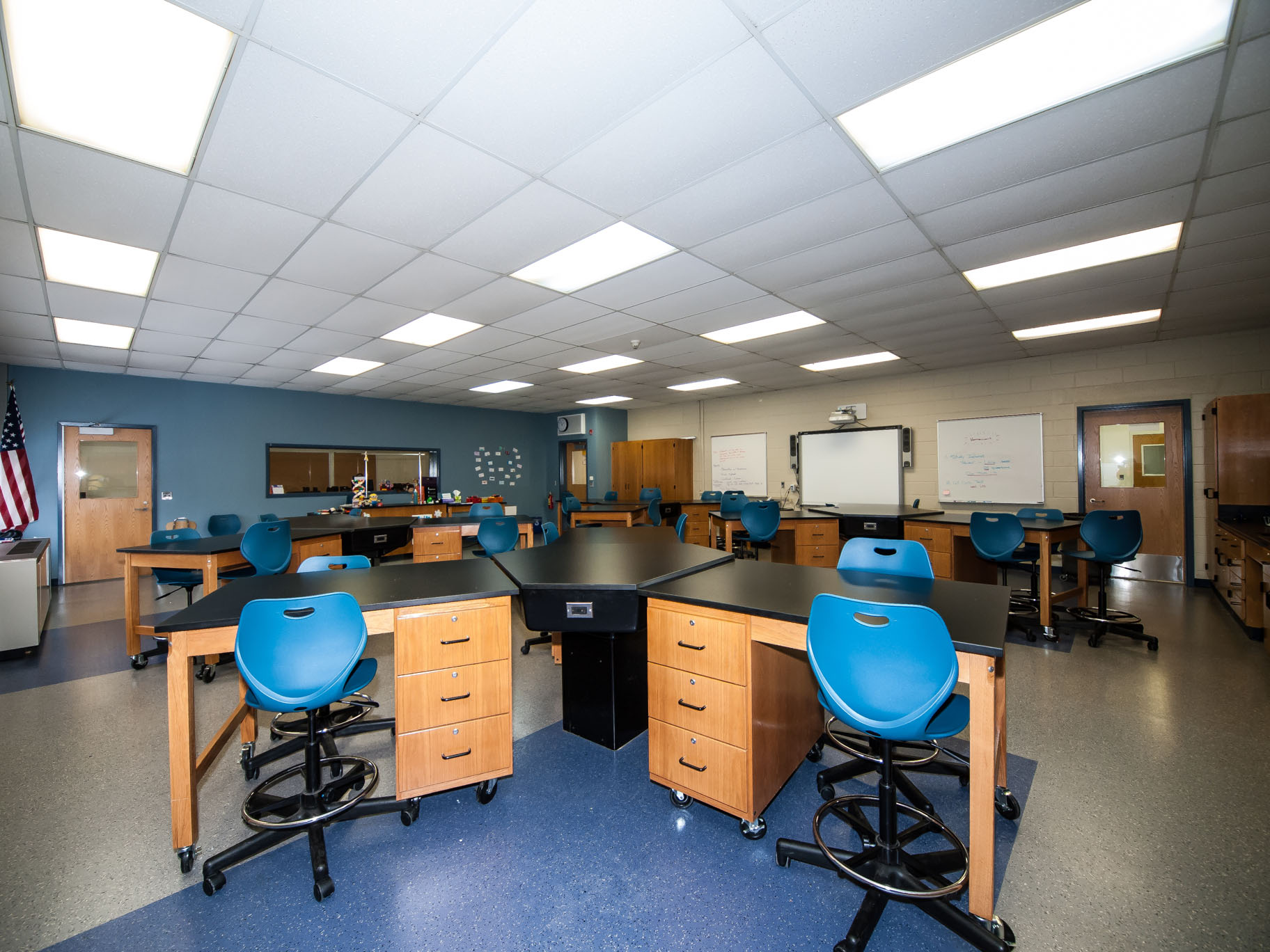 Pequannock Middle School Stem Lab by Solutions Architecture - Architizer